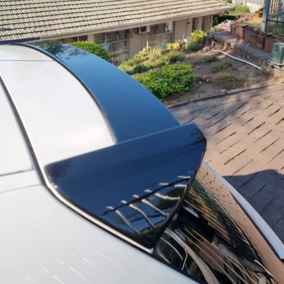 BM E87 1-Series Gloss Black 3D Style Roof Spoiler – Max Motorsport