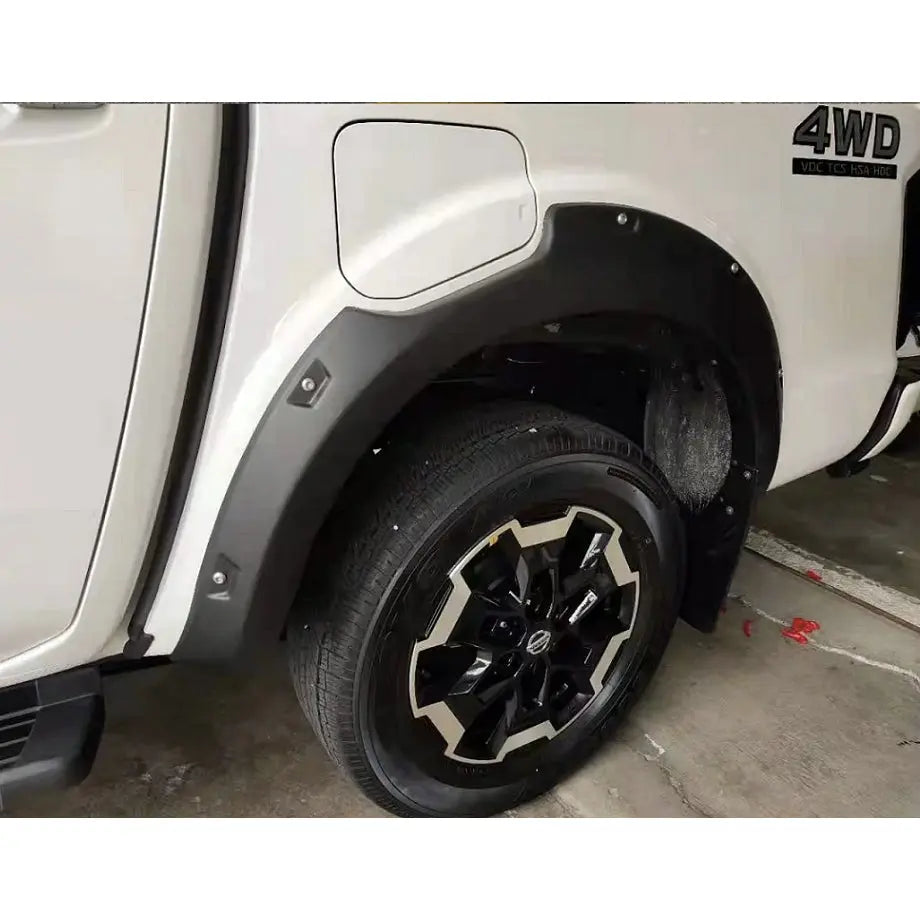 Nissan Navara NP300 (2021-On) Smooth Studded Wheel Arch Kit (9 Inch ...